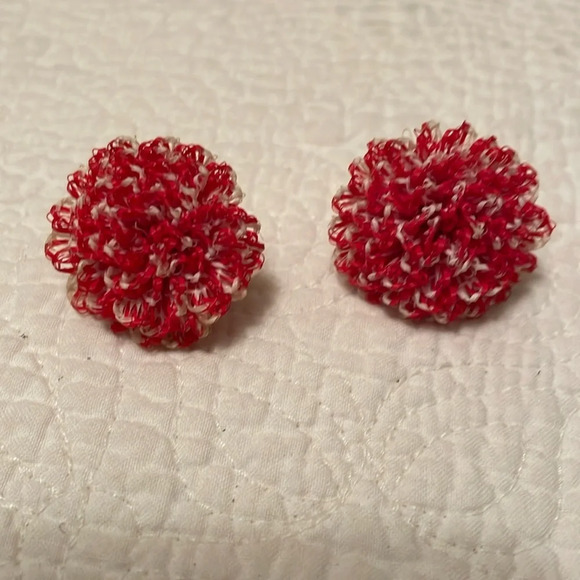 Jewelry | Vintage Earrings Screw Back Design Redwhite Circular Gold ...